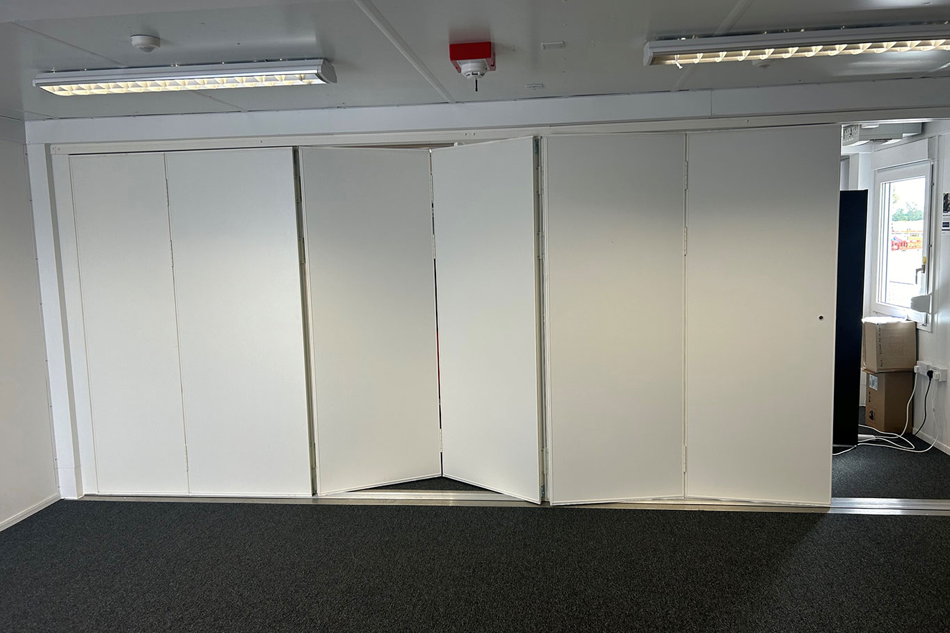 Trusted Concertina Wall Solutions for Flexible Spaces 2025